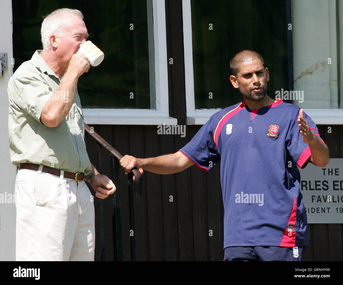 Keith Fletcher (left) and Sachin Vaja in conversation - Essex CCC 2nd ...