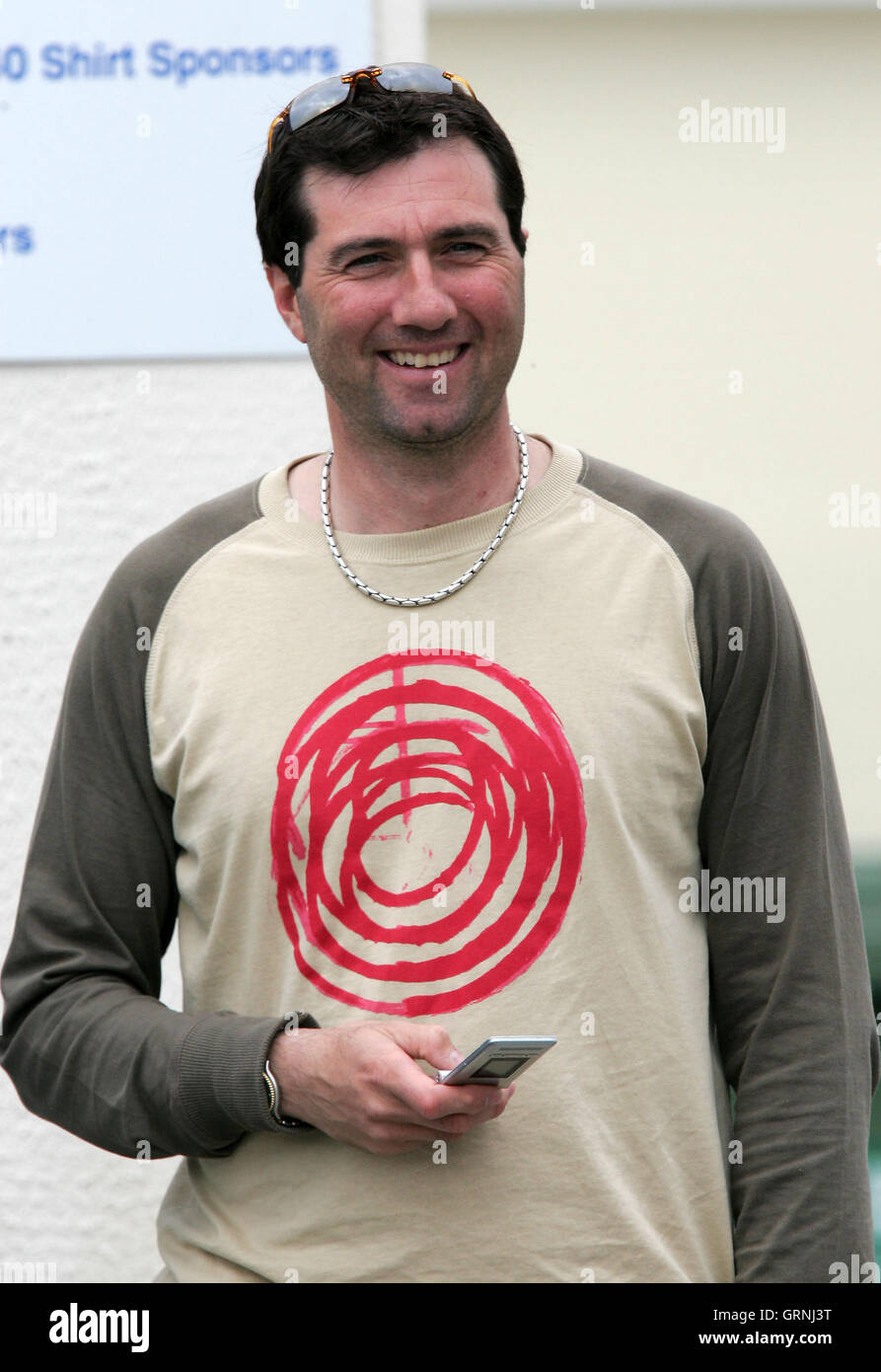 Essex batsman ronnie irani hi-res stock photography and images - Alamy