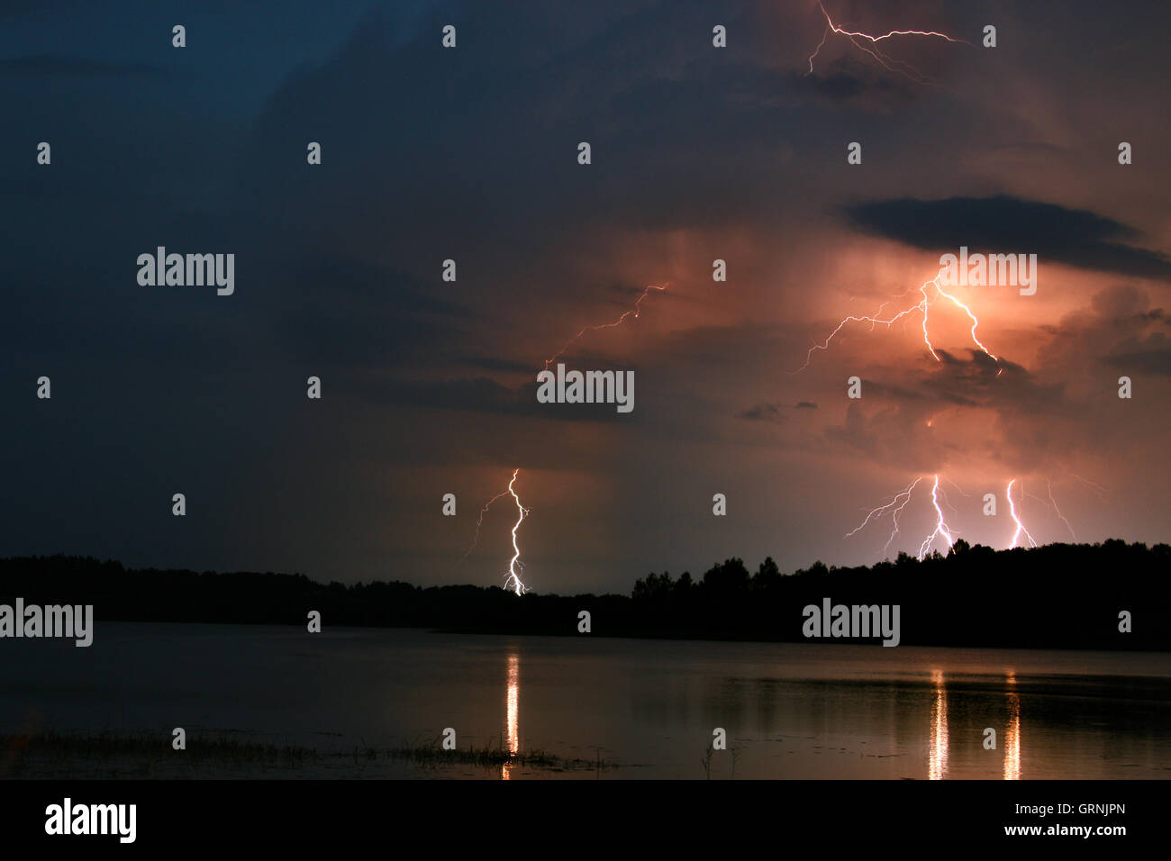 Lightning strike fire hi-res stock photography and images - Alamy