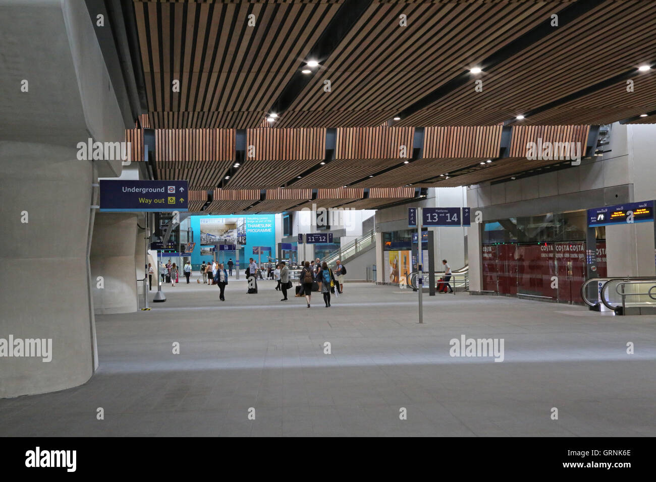 London Bridge Station, London, UK. The new concourse below platform ...
