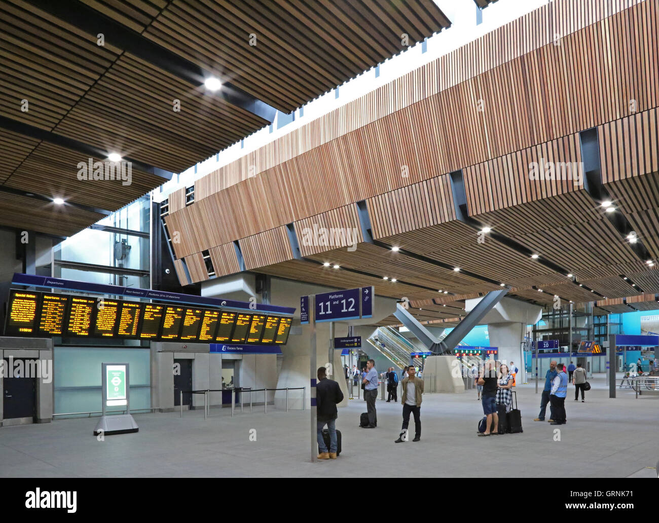 London Bridge Station, London, UK. The new concourse below platform ...