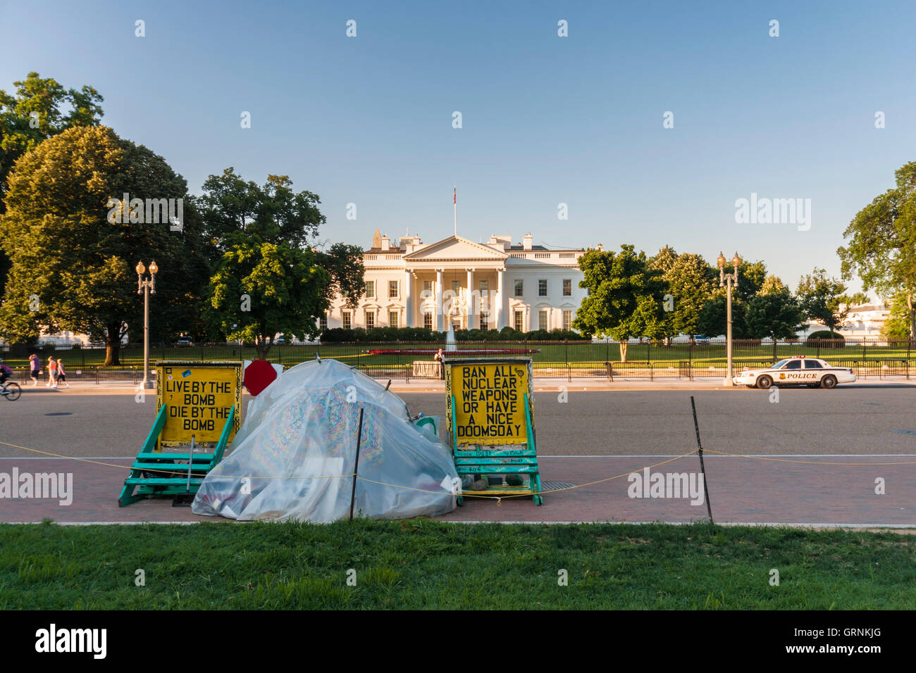 Washington, DC. The tent of the White House Peace Vigil, Anti-nuclear ...