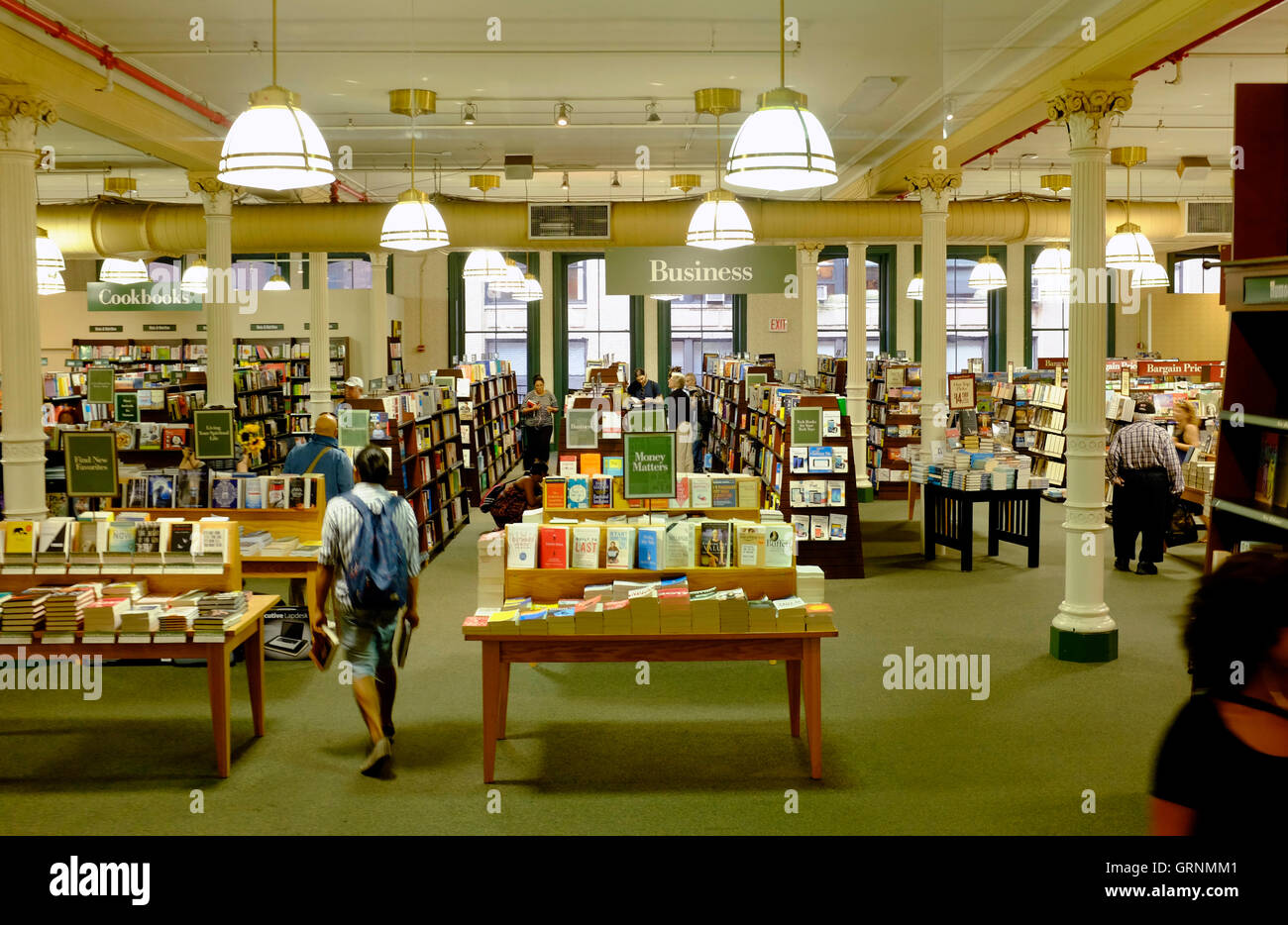 Noble booksellers union square nyc hi-res stock photography and images ...