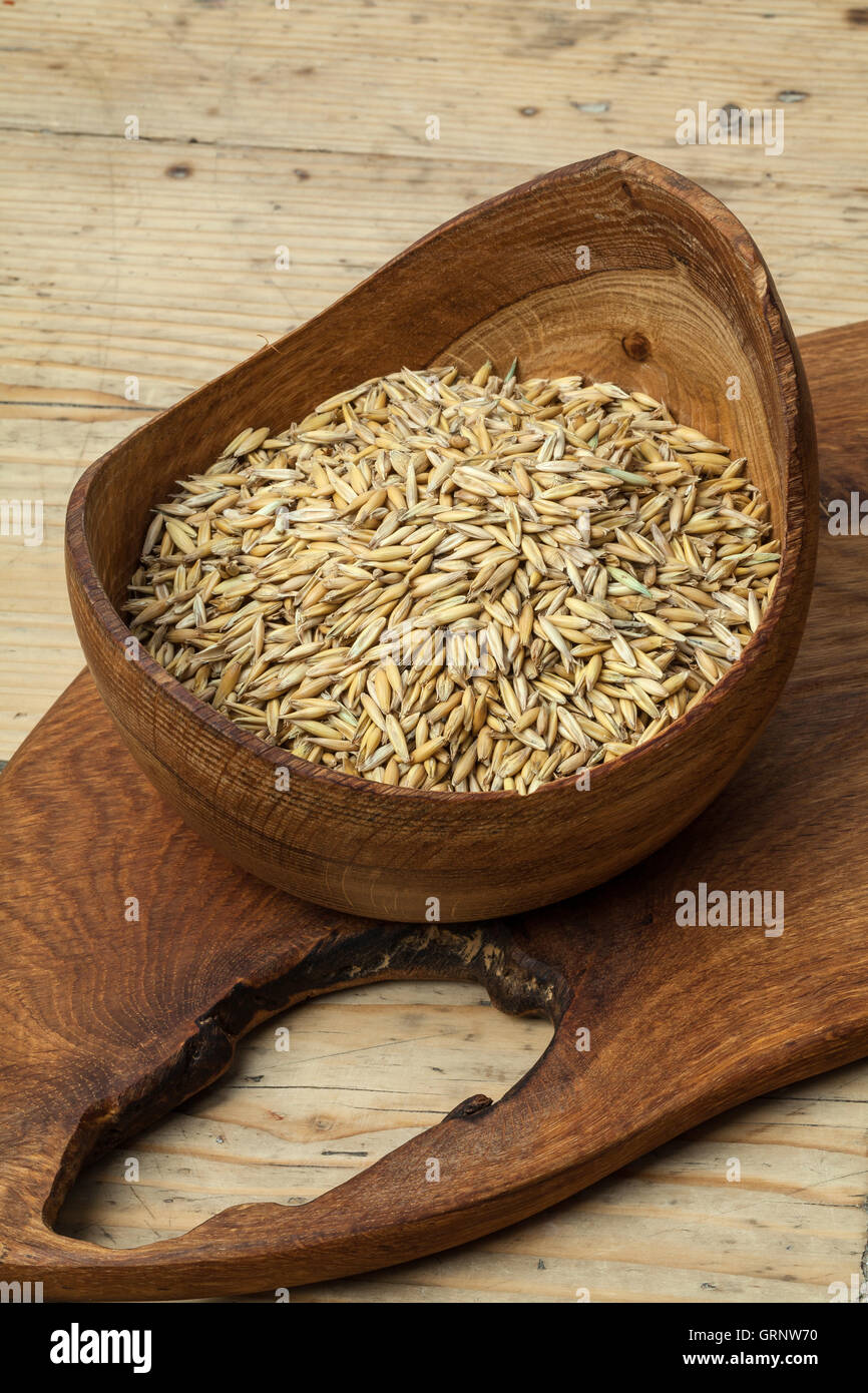 Whole grain oats hi-res stock photography and images - Alamy