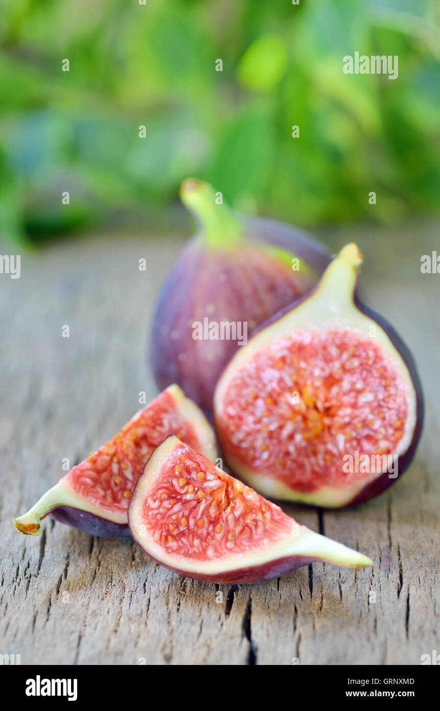 Ripe fresh fig Stock Photo - Alamy