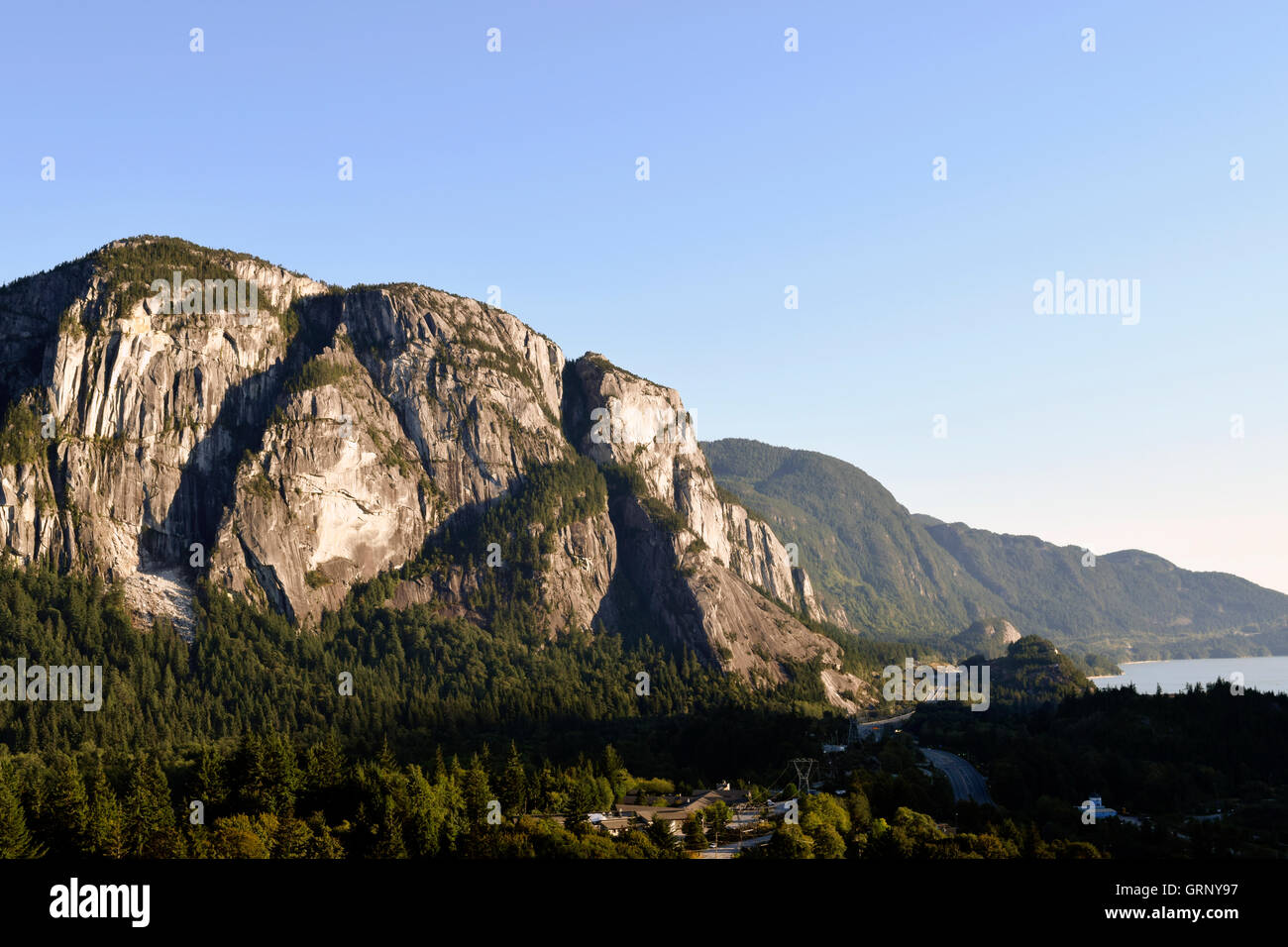 Stawamus chief squamish hi-res stock photography and images - Alamy