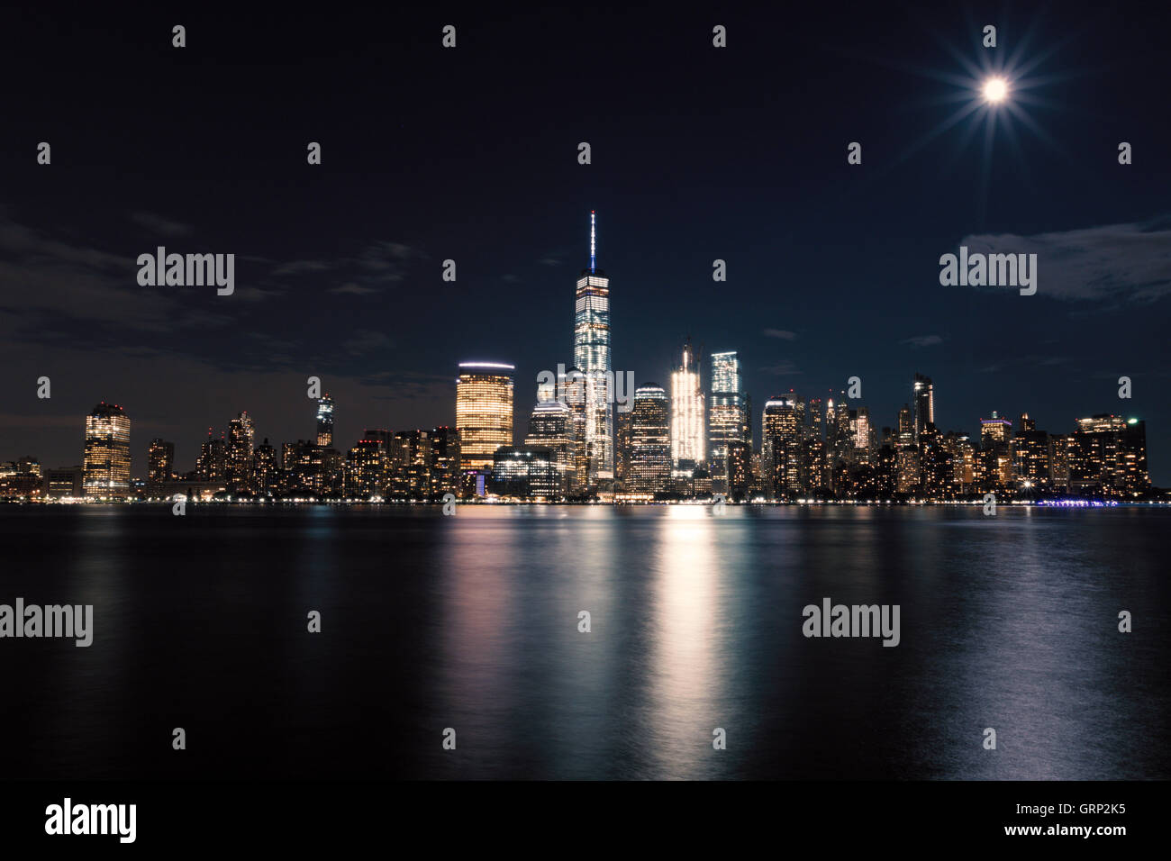 Bright lights of New York City at night Stock Photo - Alamy