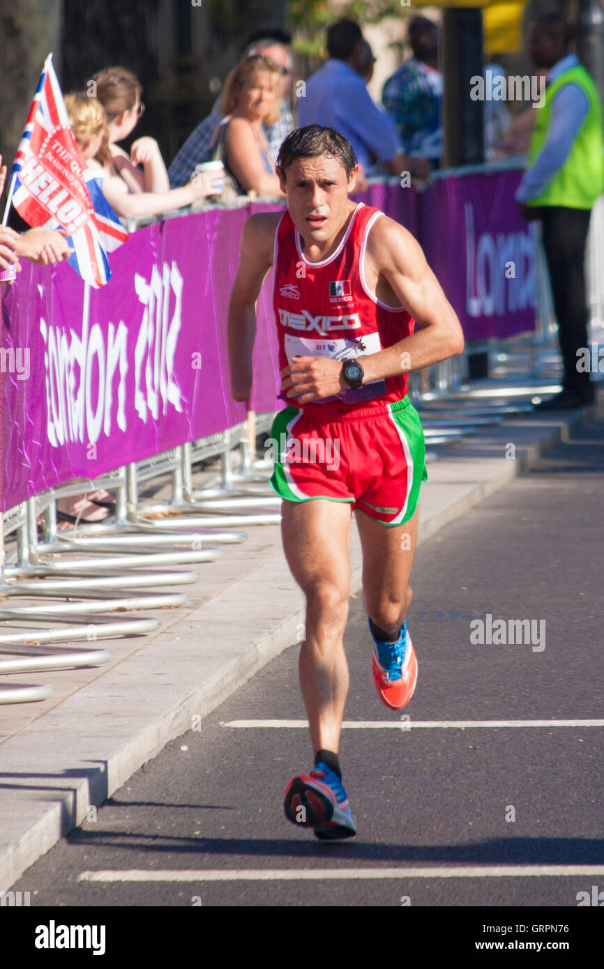 London 2012 paralympics marathon. Mario Hernandez Stock Photo - Alamy