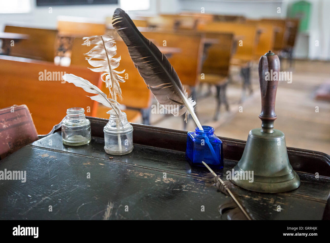 Hastings, Michigan - Quill pens on the teacher's desk in the Lee School ...