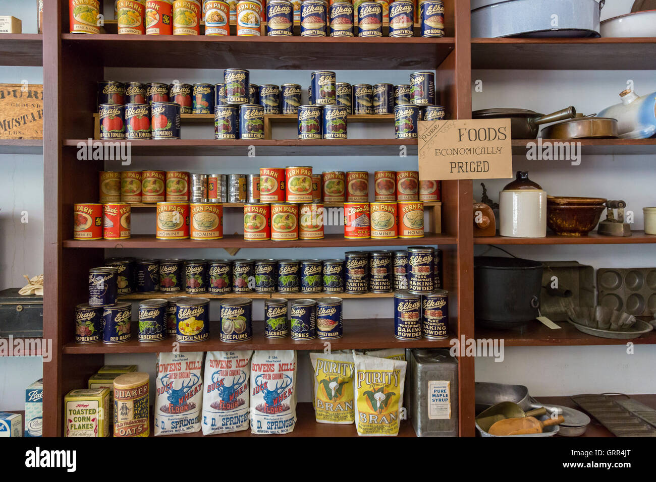 General store hi-res stock photography and images - Alamy
