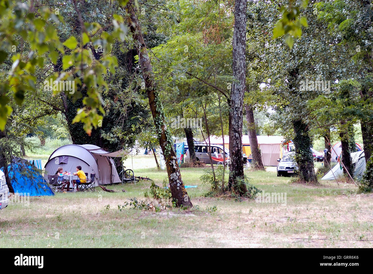 Life in holidays in a French campsite in the French department of Gard ...