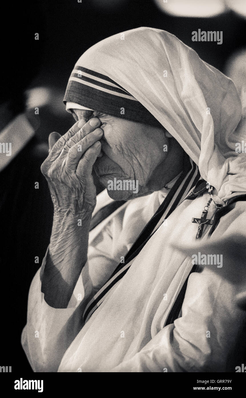 Mother teresa calcutta hi-res stock photography and images - Alamy
