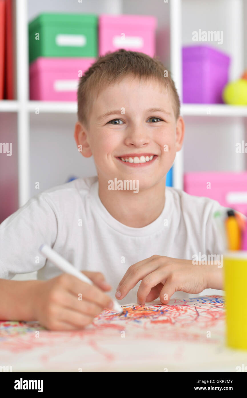 cute little boy drawing Stock Photo - Alamy