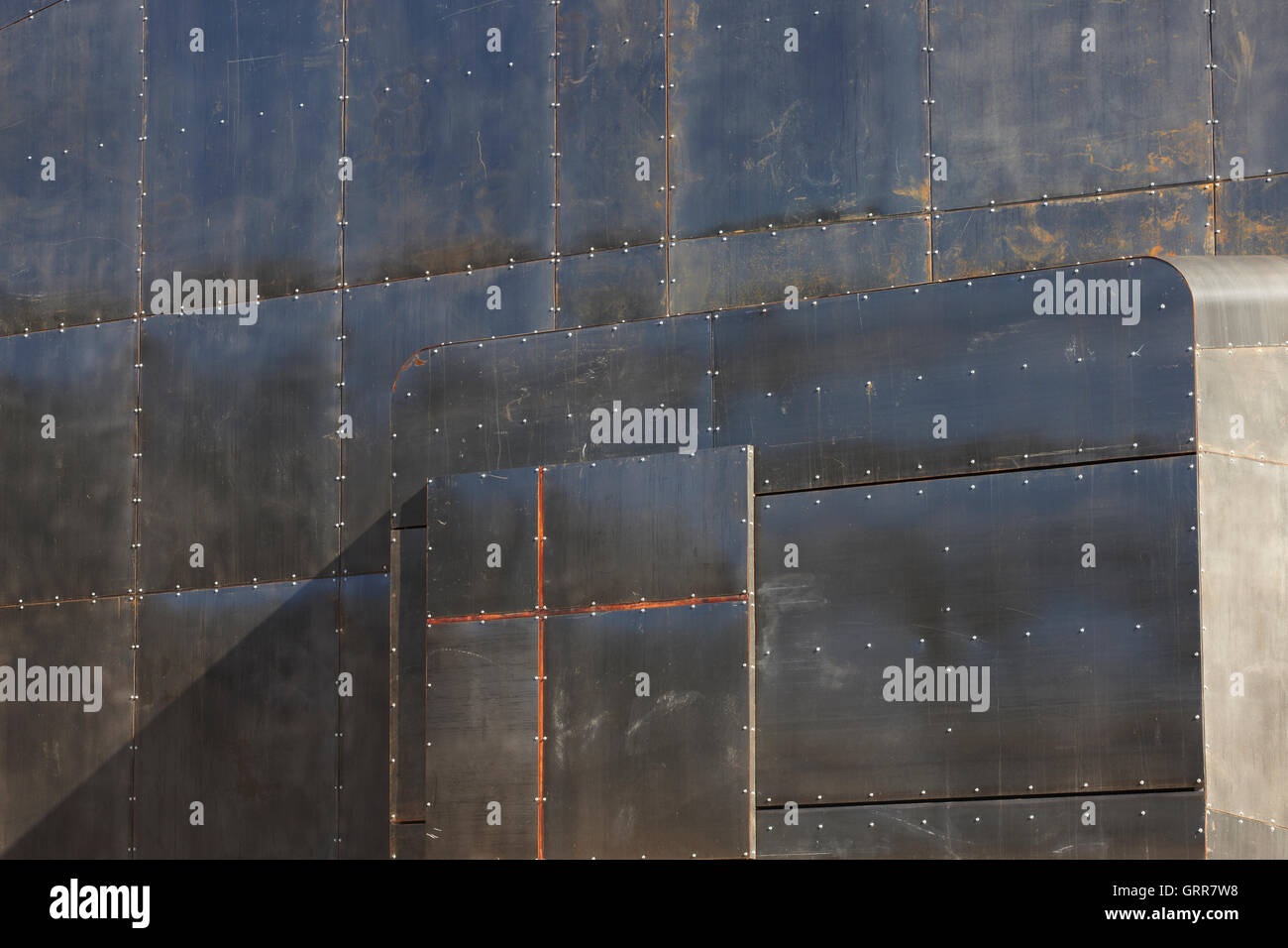 Chrome panels hi-res stock photography and images - Alamy