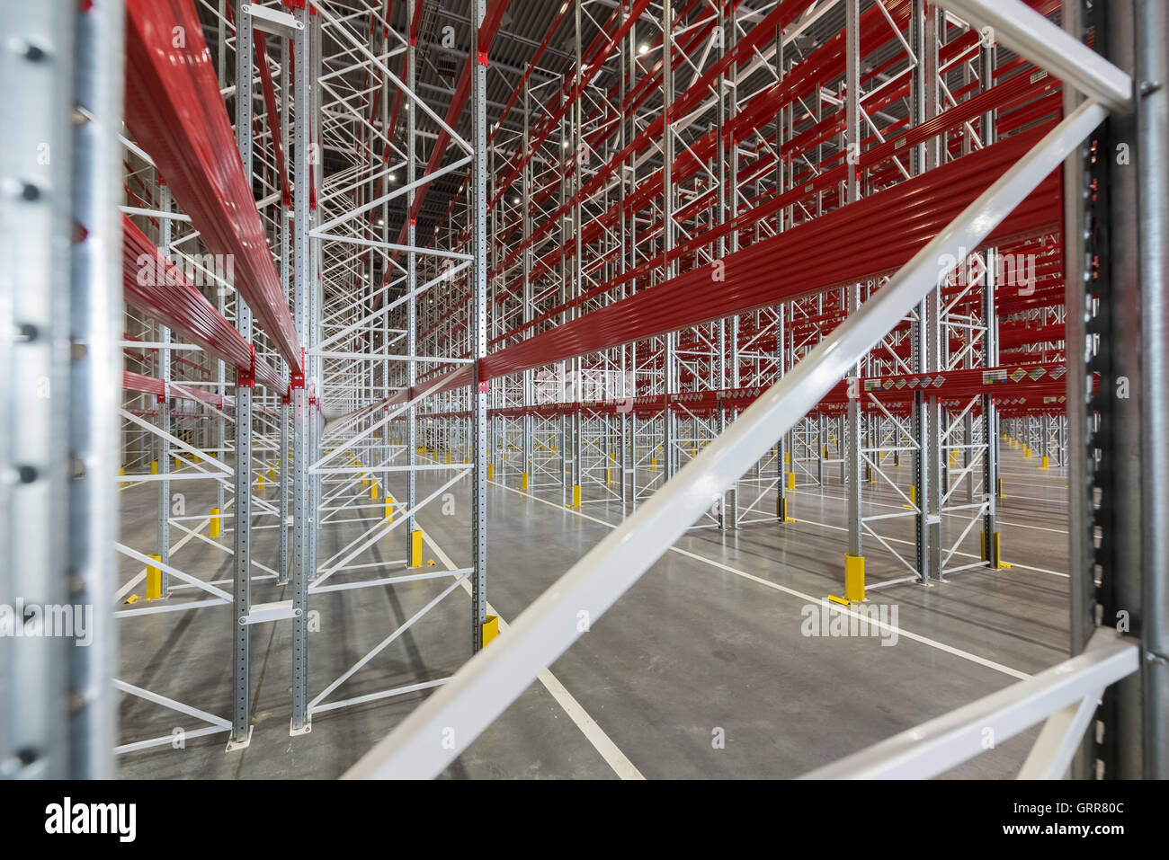 Interior of a modern warehouse ,clean and empty Stock Photo - Alamy