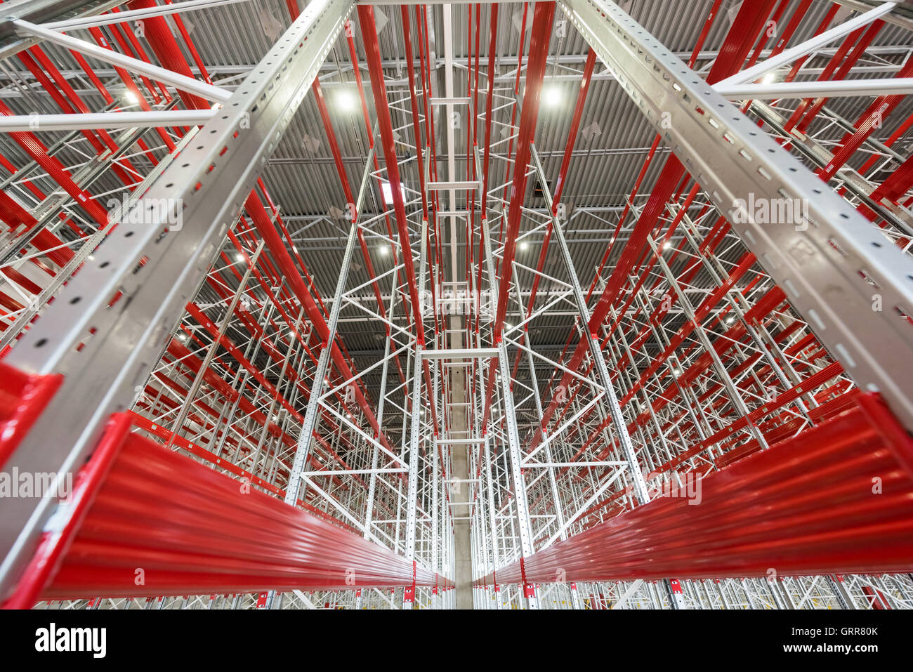 Interior empty hi-res stock photography and images - Alamy
