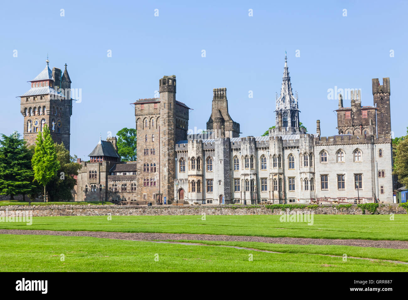 Wales, Cardiff, Cardiff Castle Stock Photo - Alamy