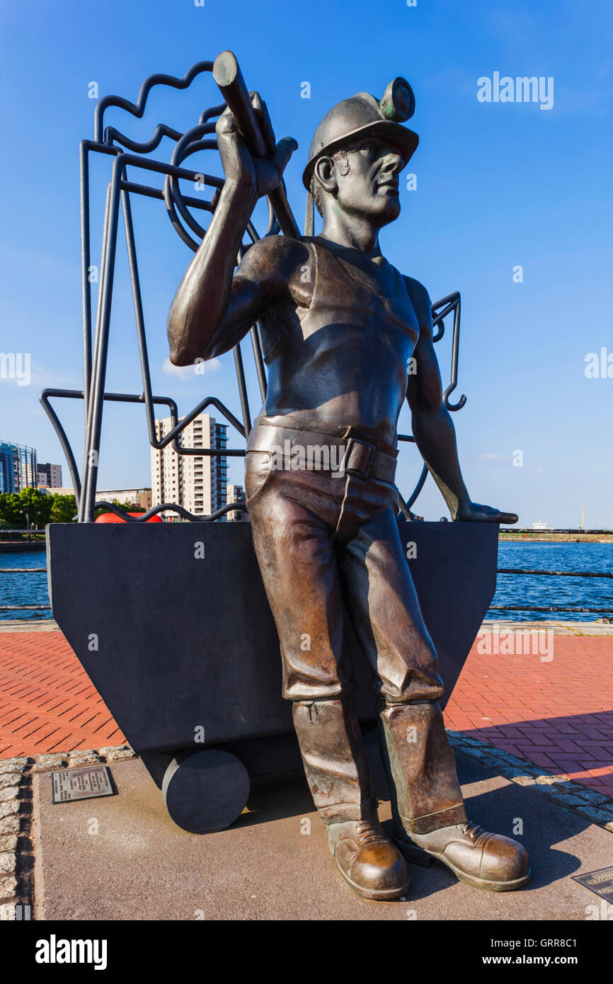 Wales, Cardiff, Cardiff Bay, Sculpture titled "From Pitt to Port" by ...
