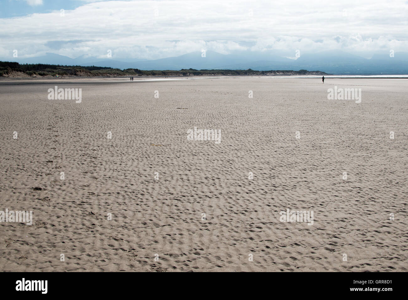 Newborough Beach Anglesey North Wales Stock Photo - Alamy