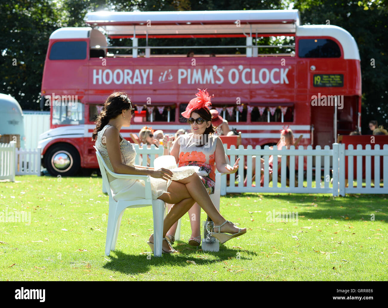 Doncaster racecouse st leger hi-res stock photography and images - Alamy