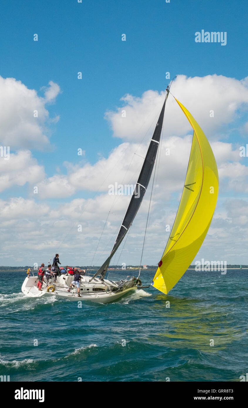 Racing yacht spinnaker hi-res stock photography and images - Alamy