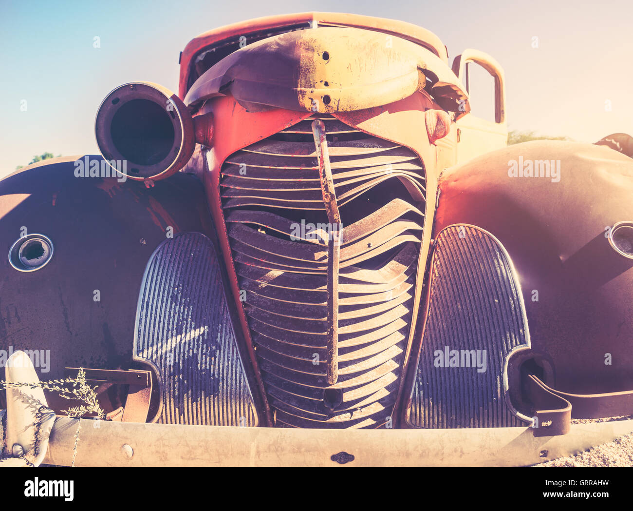 Distroyed car hi-res stock photography and images - Alamy