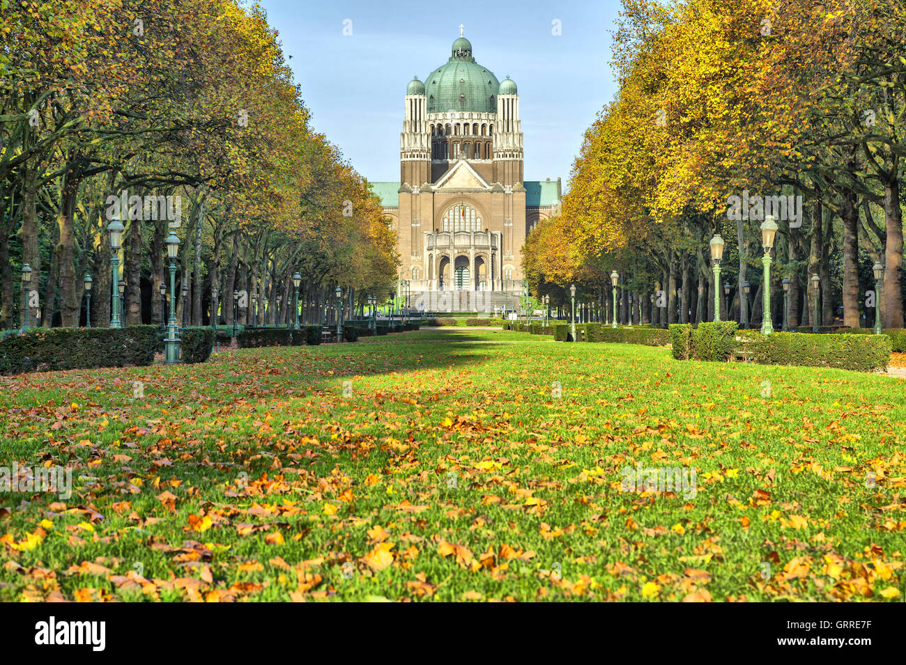 Autumn in Elisabeth park near basilica of Sacred Heart, Brussels ...