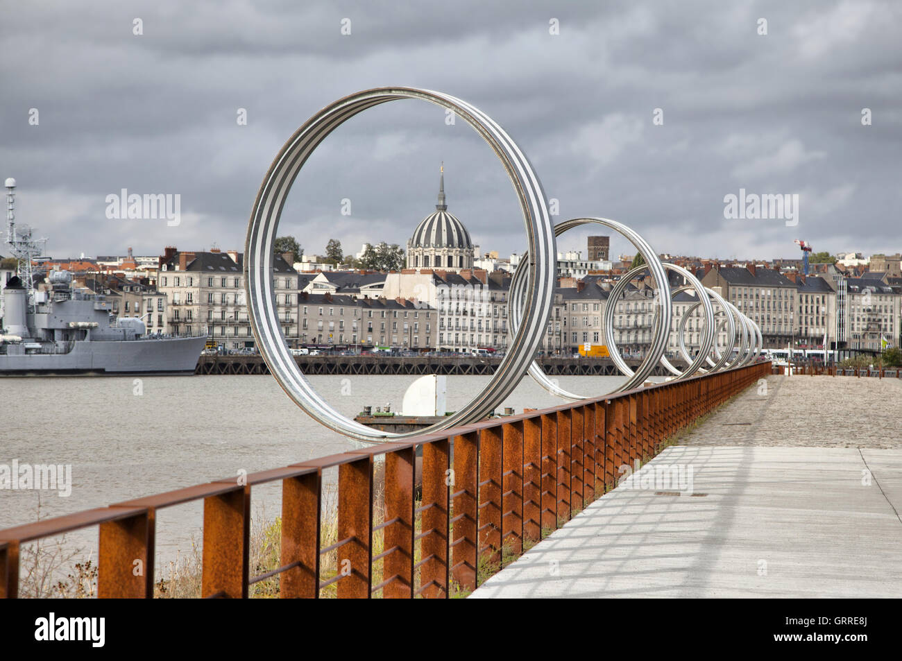 Embankment installation hi-res stock photography and images - Alamy
