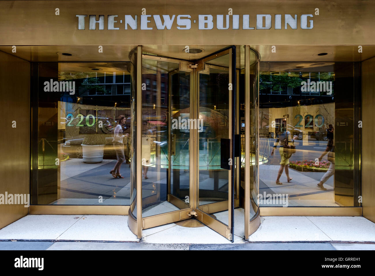 Daily news building new york hi-res stock photography and images - Alamy