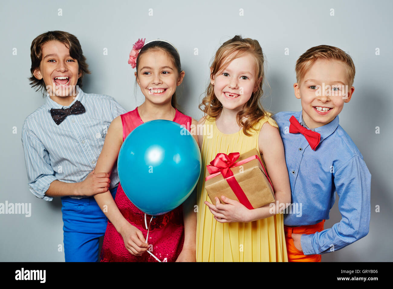 Well dressed kids hi-res stock photography and images - Alamy