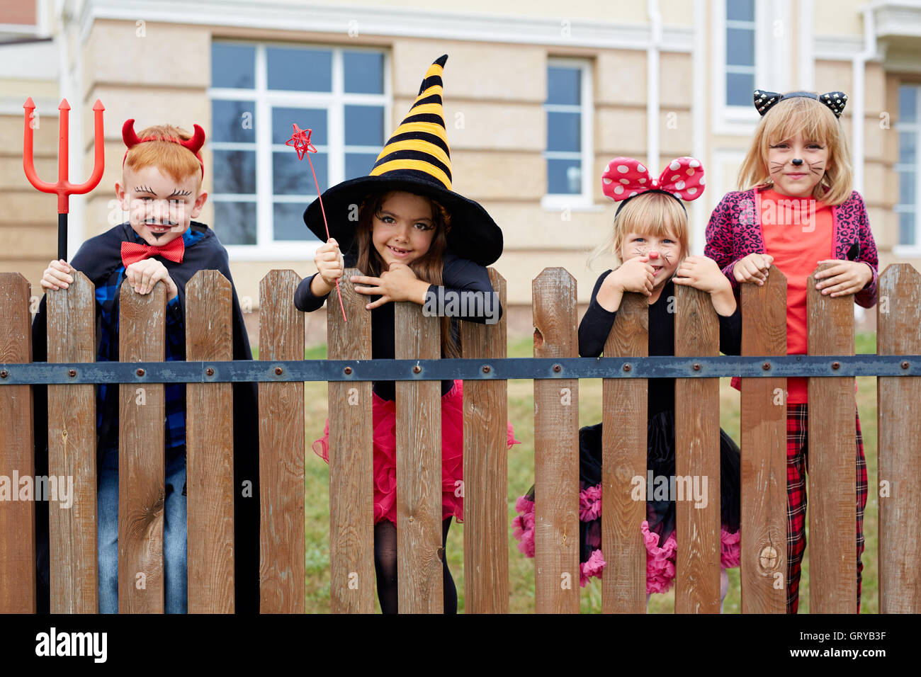 Trick or treat group Stock Photo - Alamy