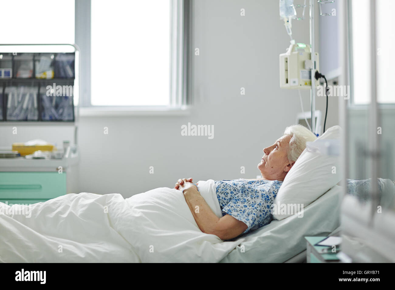 Patient in ward Stock Photo - Alamy
