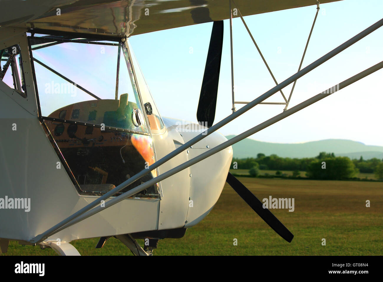 Ultralight aircraft hi-res stock photography and images - Alamy