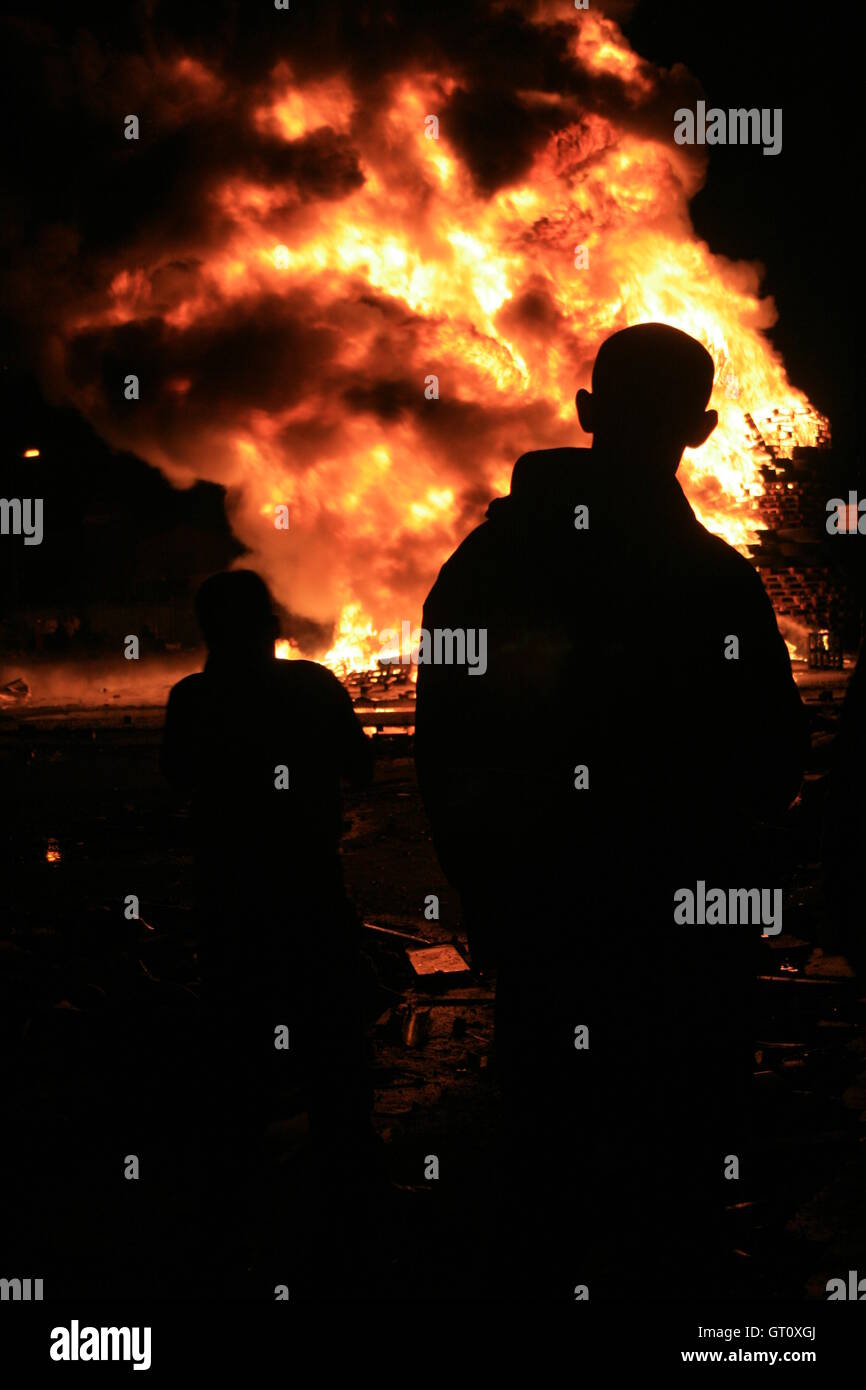 Bonfire at Eleventh Night, Belfast, Northern Ireland, UK Stock Photo ...