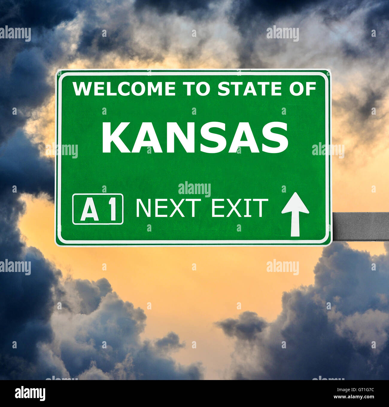 Welcome to kansas sign hi-res stock photography and images - Alamy