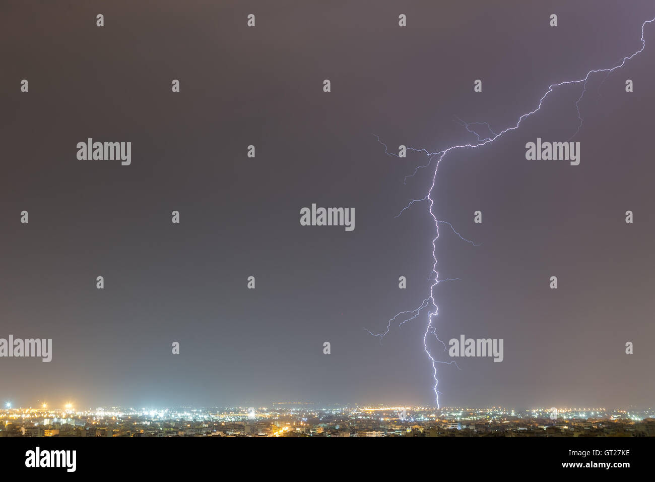 Lightning strikes buildings hi-res stock photography and images - Alamy