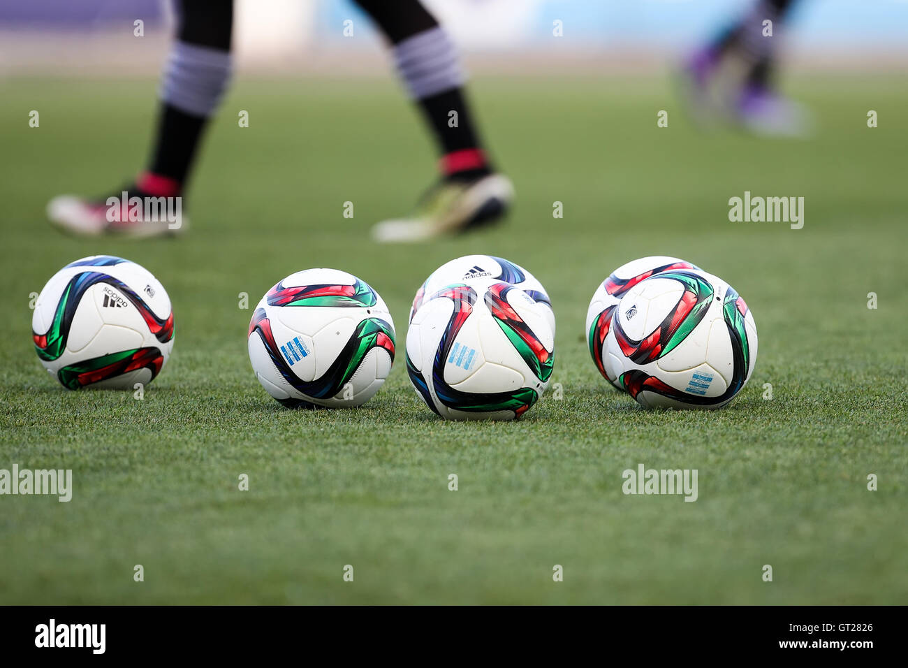 Soccer football player legs stadium hi-res stock photography and images ...