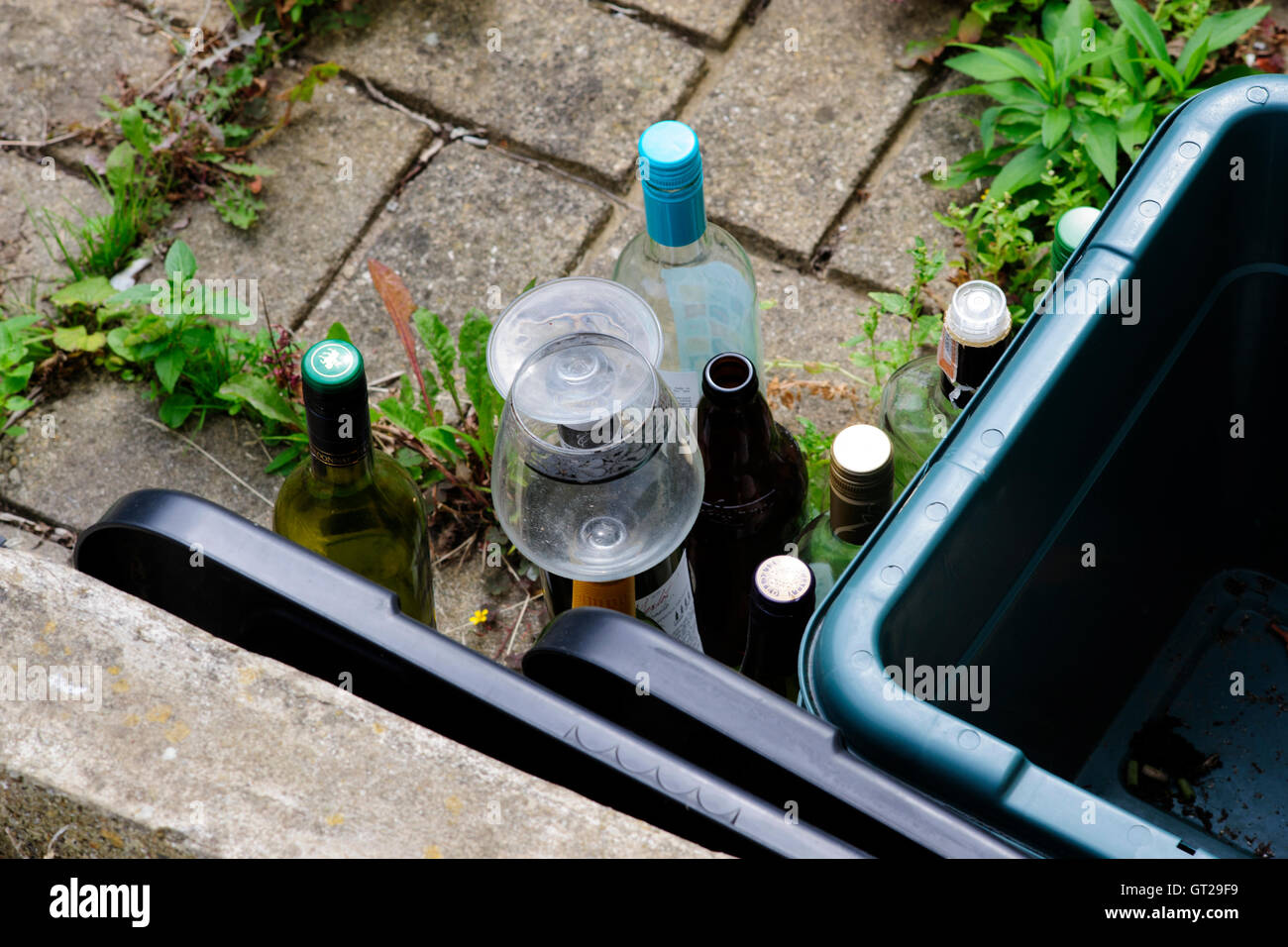 Empty alcohol bottles house hi-res stock photography and images - Alamy