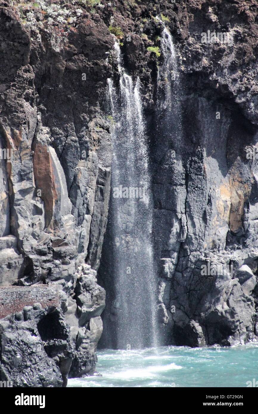 Waterfall into the Atlantic Ocean off Madeira Stock Photo - Alamy