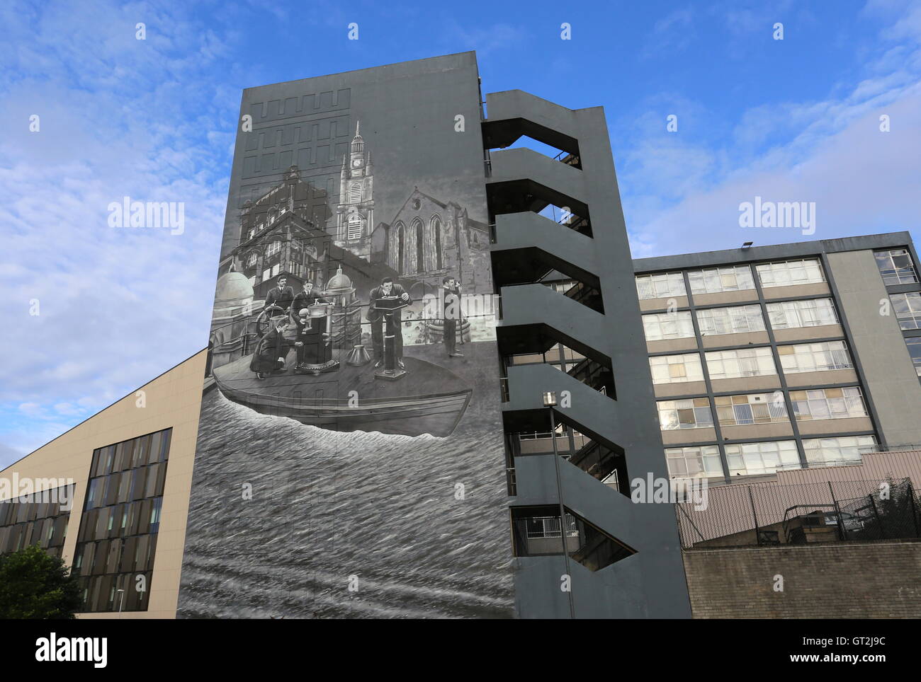Strathclyde University Wonderwall George Street Gable mural of landship ...