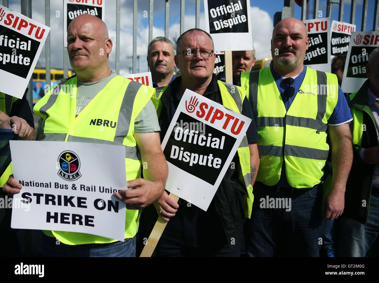 Bus Strike Dublin High Resolution Stock Photography and Images - Alamy
