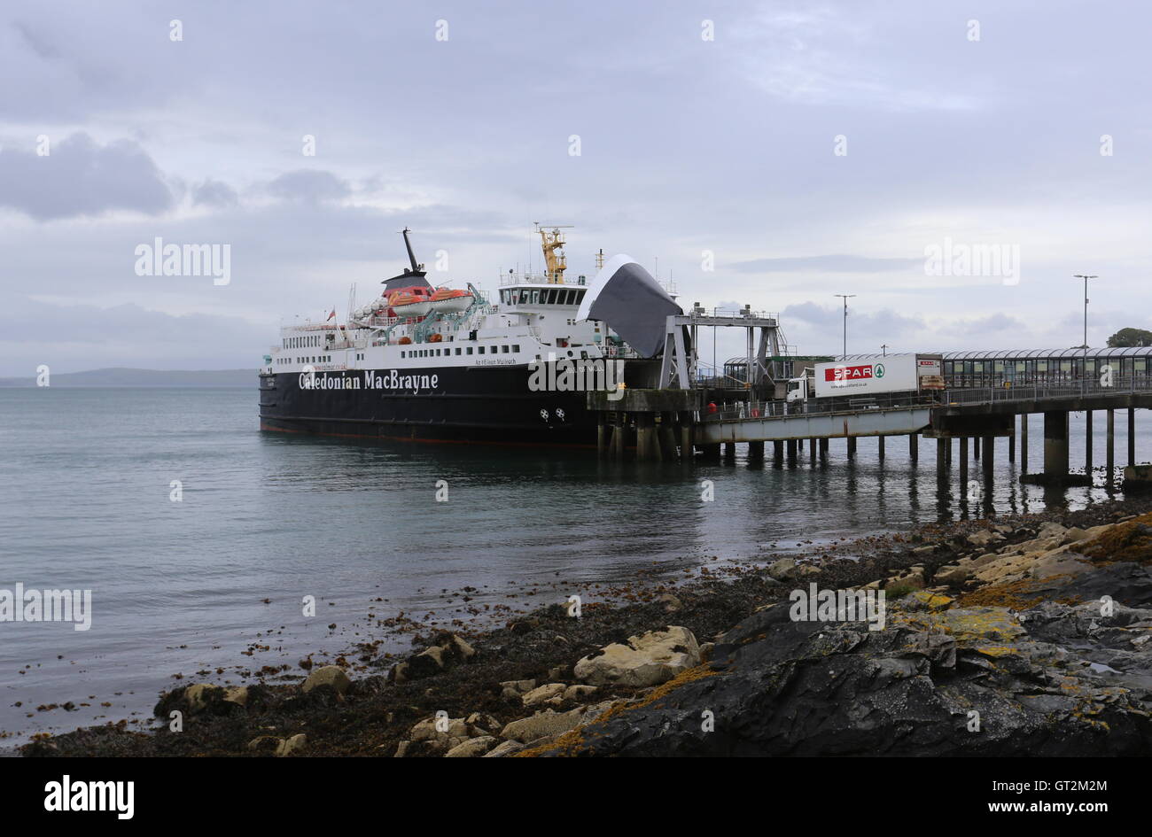Spar lorry driving onto Calmac ferry MV Isle of Mull docked Craignure ...
