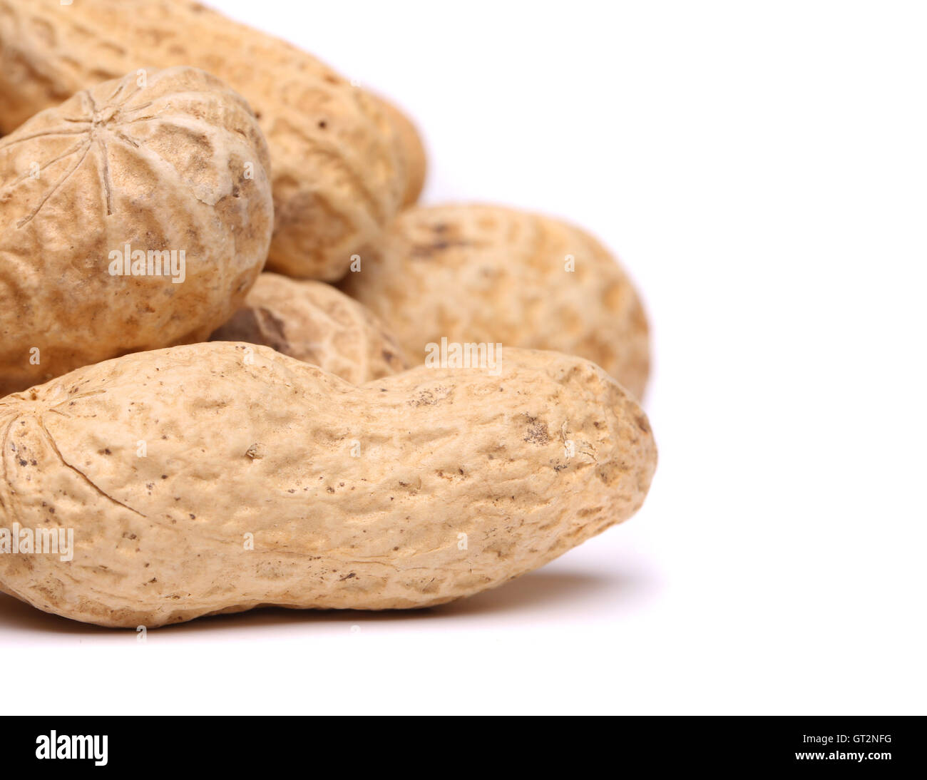 Roasted in-shell peanuts close-up Stock Photo - Alamy