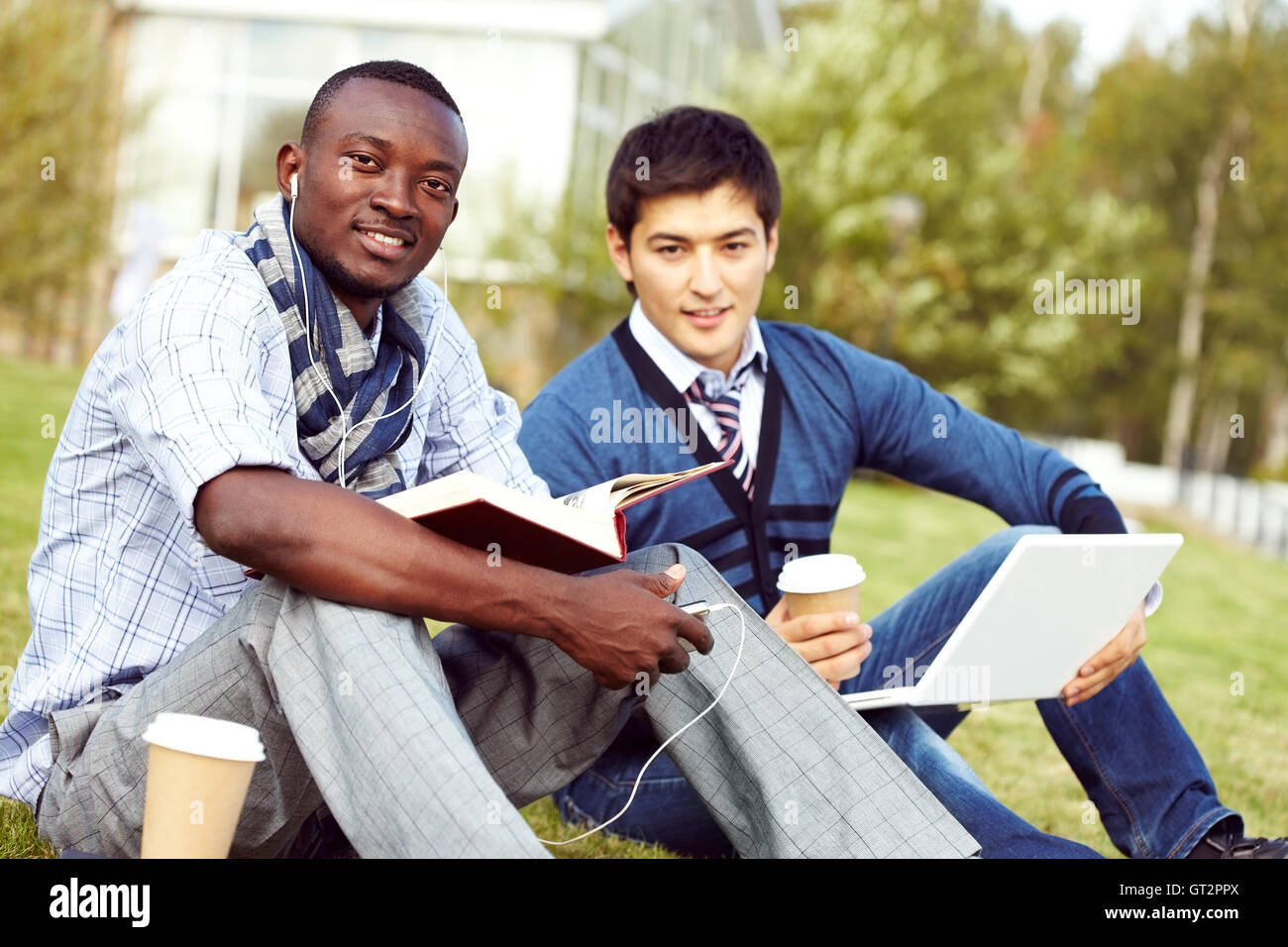 Black students college campus hi-res stock photography and images - Alamy