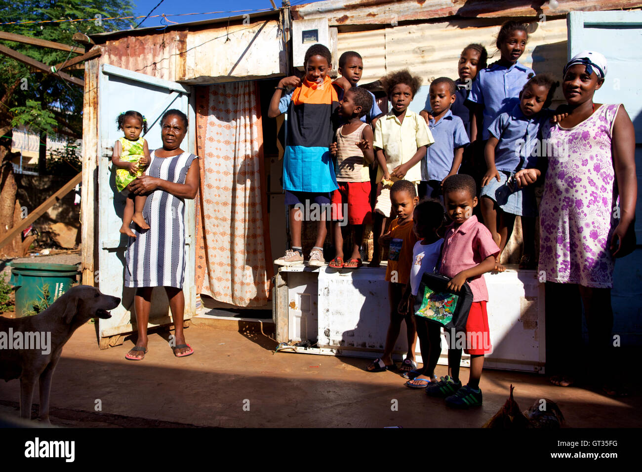Chagos - 04/04/2012 - Mauritius - A very poor chagossian refugees ...