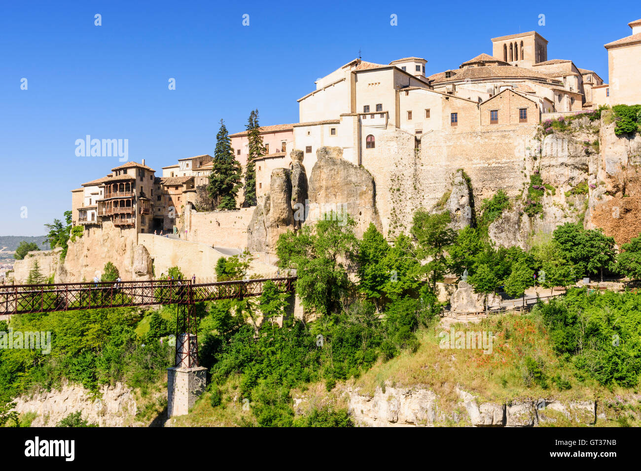 Cuenca bridge hi-res stock photography and images - Alamy