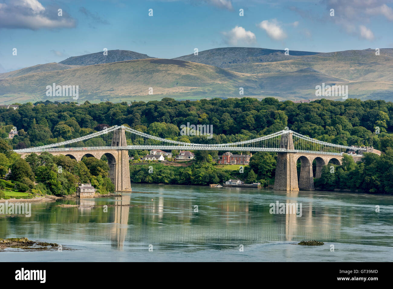 The Telford built Menai suspension bridge over the Menai Strait in ...