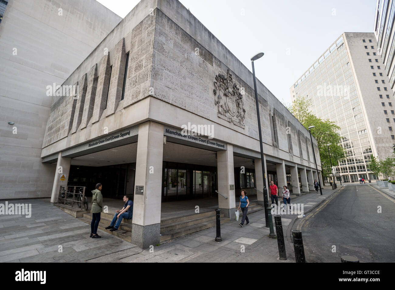 Outside manchester crown court hi-res stock photography and images - Alamy