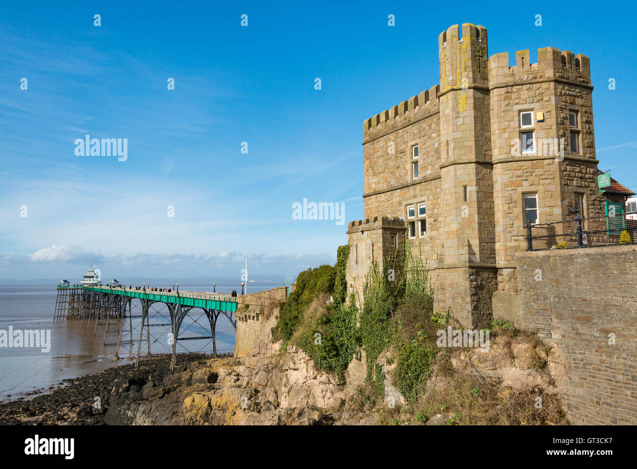 Clevedon somerset hi-res stock photography and images - Alamy