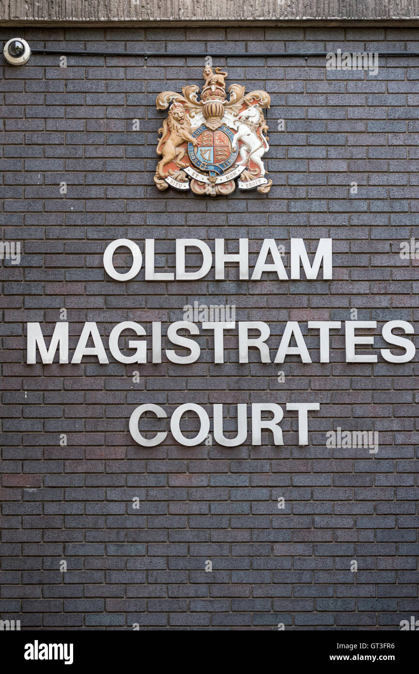 The front entrance of Oldham Magistrates Court Stock Photo - Alamy